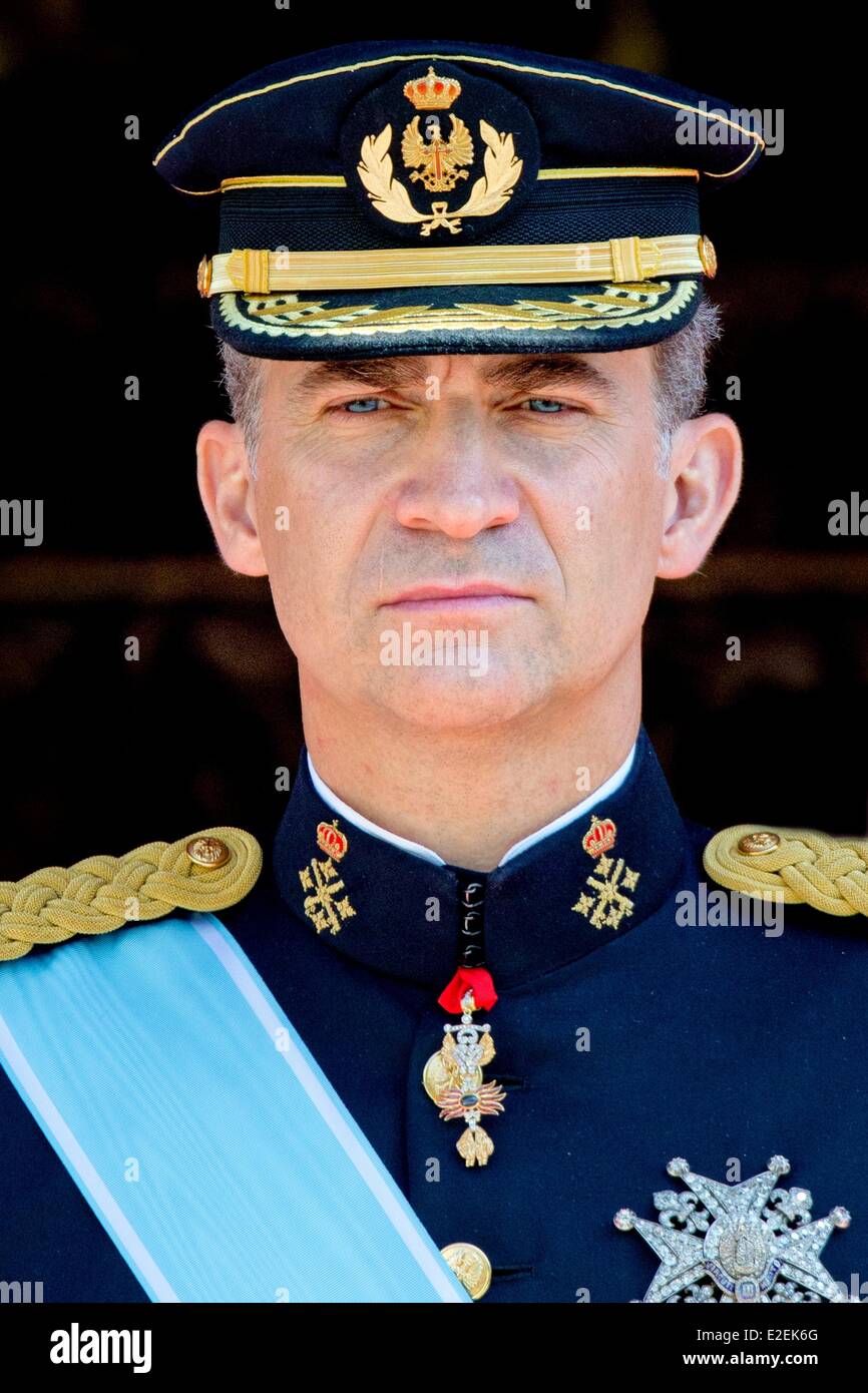 Felipe vi of spain uniform hi-res stock photography and images - Alamy