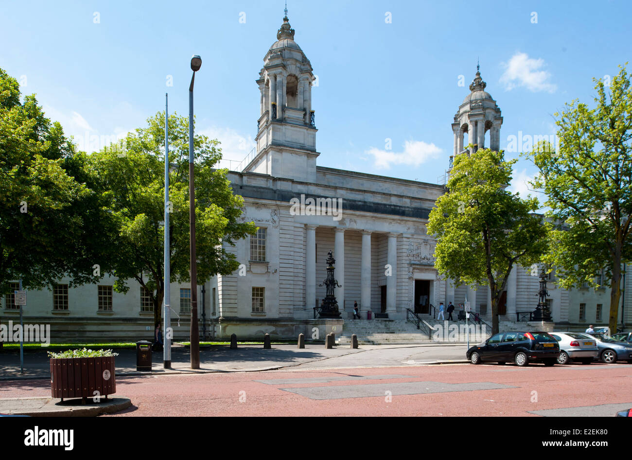 Cardiff Crown Court Stock Photo - Alamy