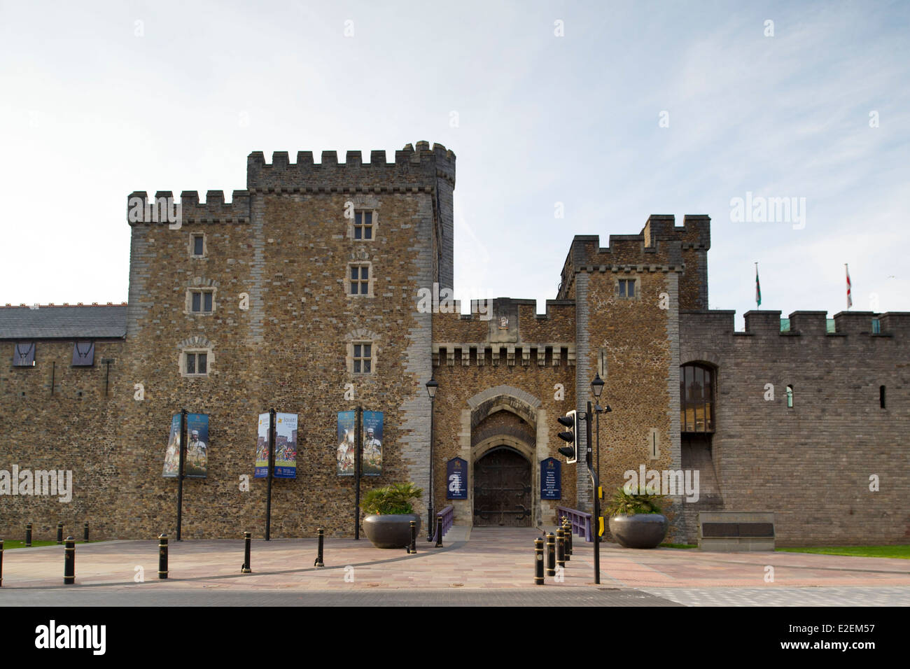 Cardiff Castle in Cardiff City Centre Stock Photo - Alamy