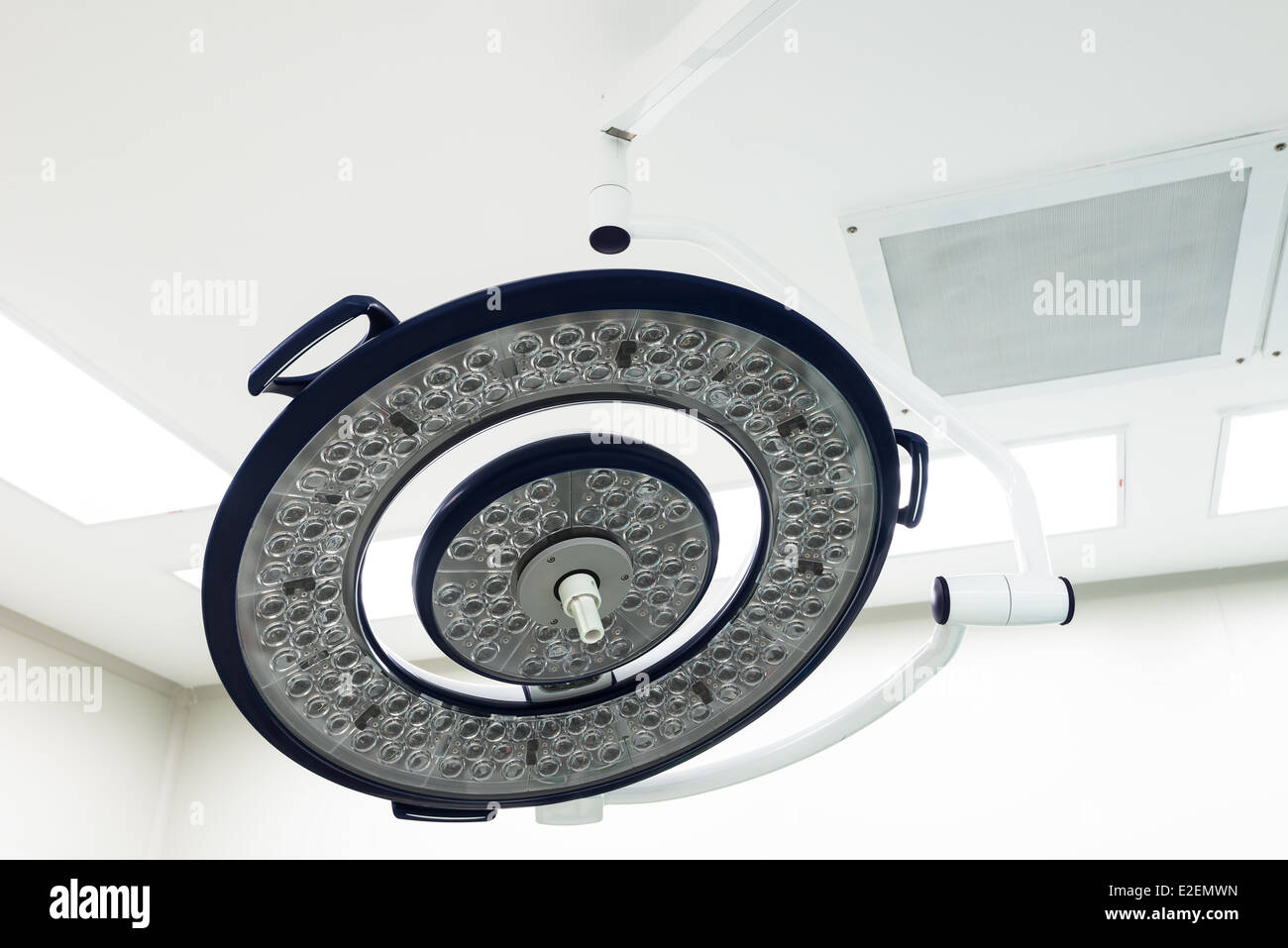 Modern operating light in operating room Stock Photo - Alamy