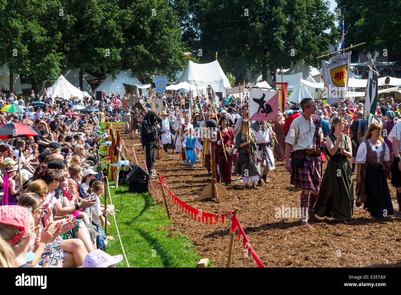 Medieval tournament hi-res stock photography and images - Alamy
