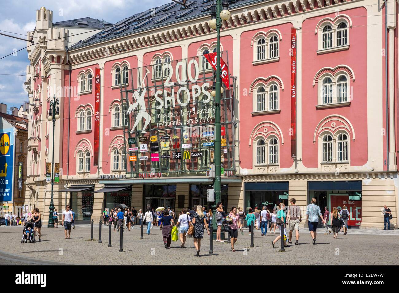 Shopping Prague Center Palladium High Resolution Stock Photography and ...