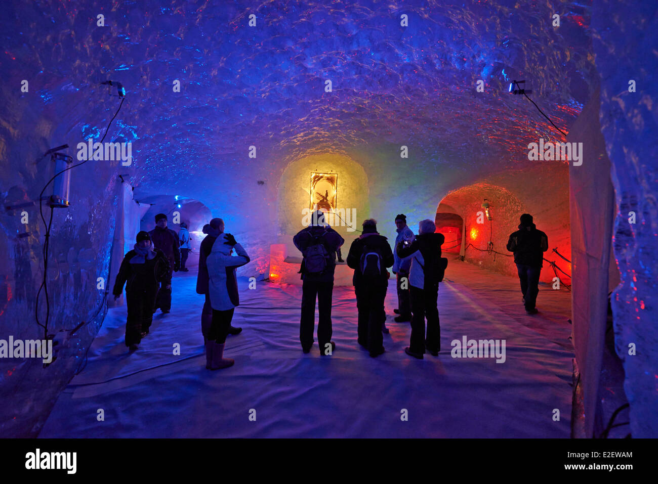 France, Haute Savoie, Chamonix Mont Blanc, grotte de la Mer de Glace ...