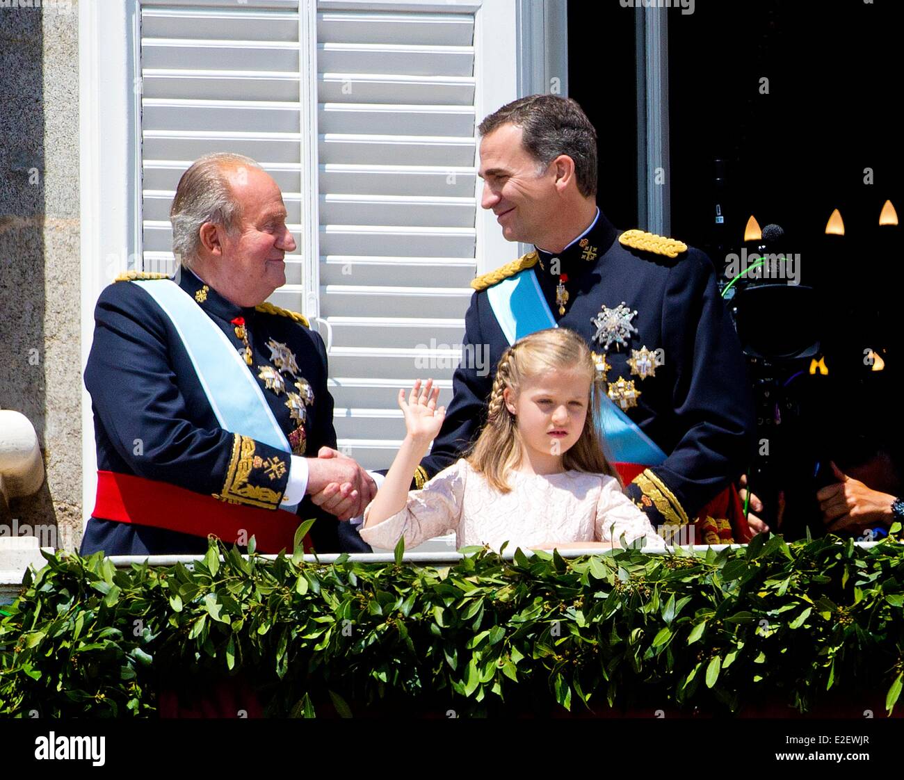 Juan carlos is proclaimed king spain hi-res stock photography and ...