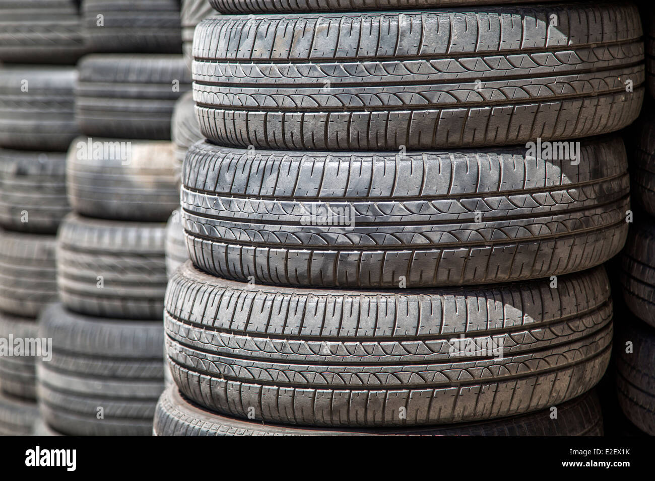 Piled tires hi-res stock photography and images - Alamy