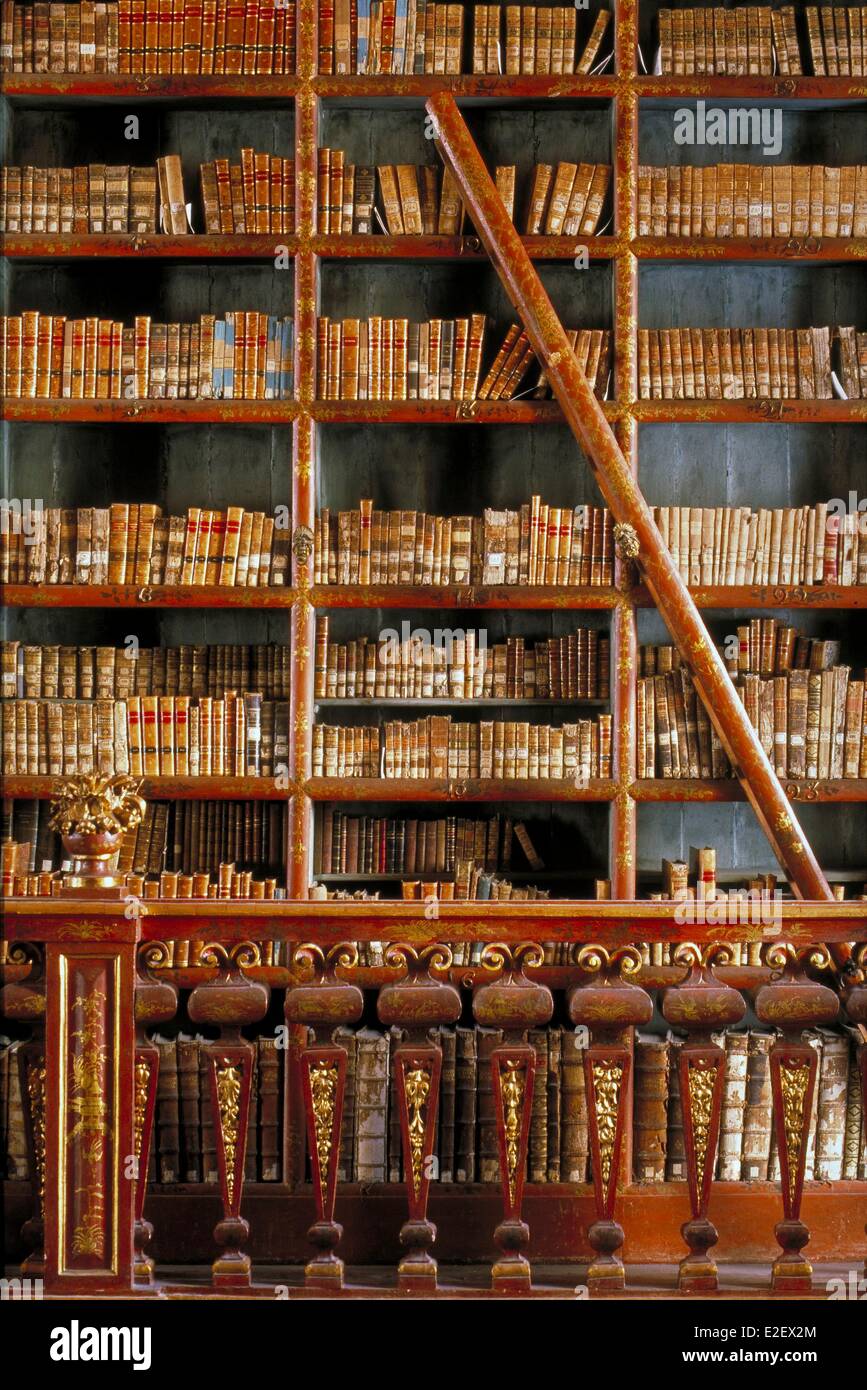 Biblioteca joanina hi-res stock photography and images - Alamy