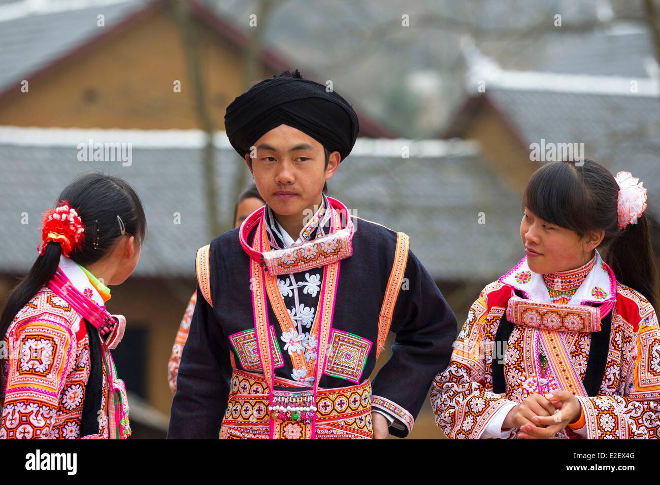 Long horn hmong hi-res stock photography and images - Alamy
