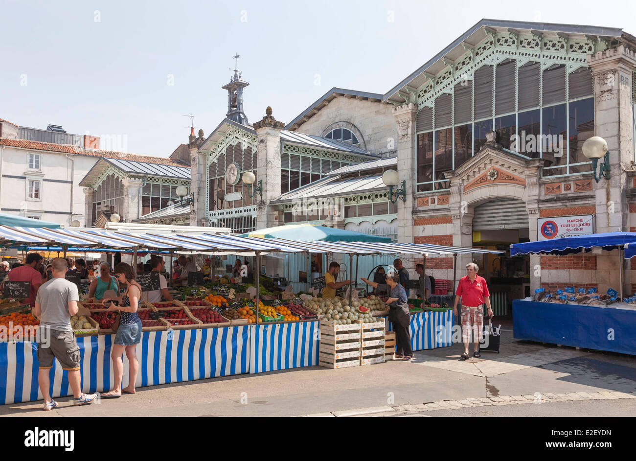 France, Charente Maritime, La Rochelle, market square and the covered ...