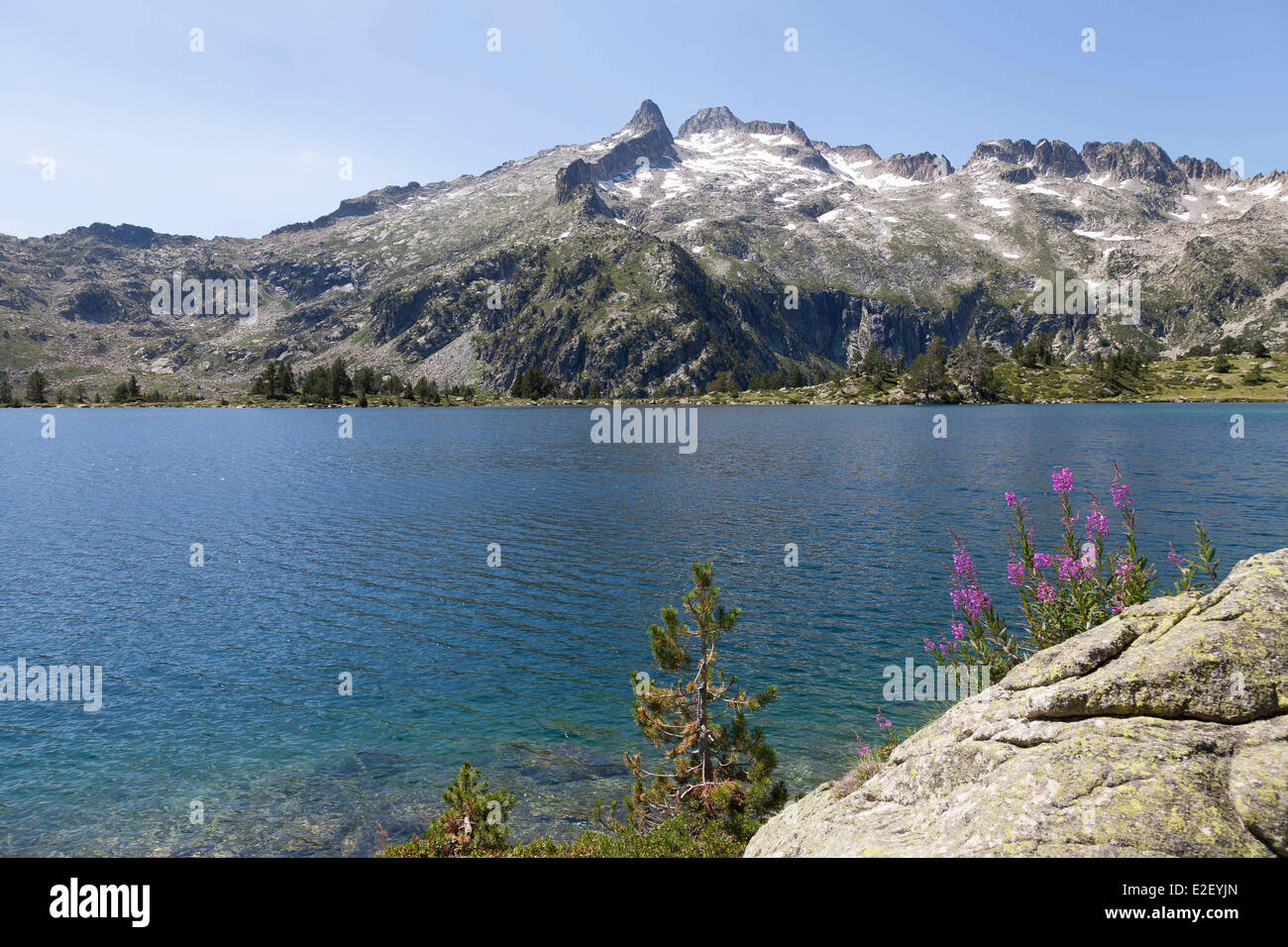 France, Hautes Pyrenees, Aragnouet, Neouvielle massif, Neouvielle peak ...