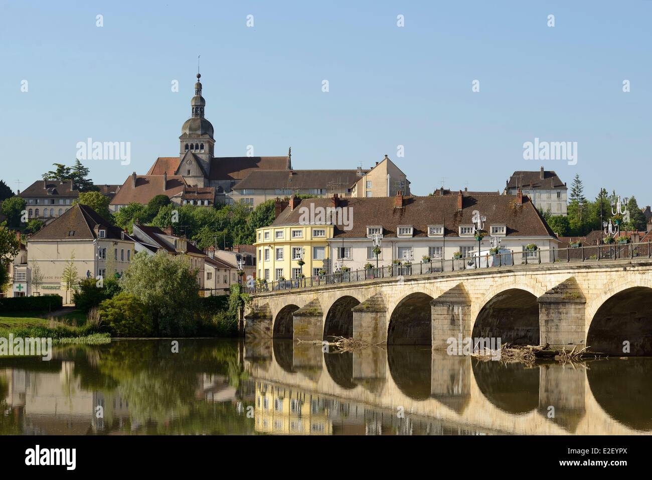 France, Haute Saone, Gray, la Saone river, the stone bridge, Notre Dame ...
