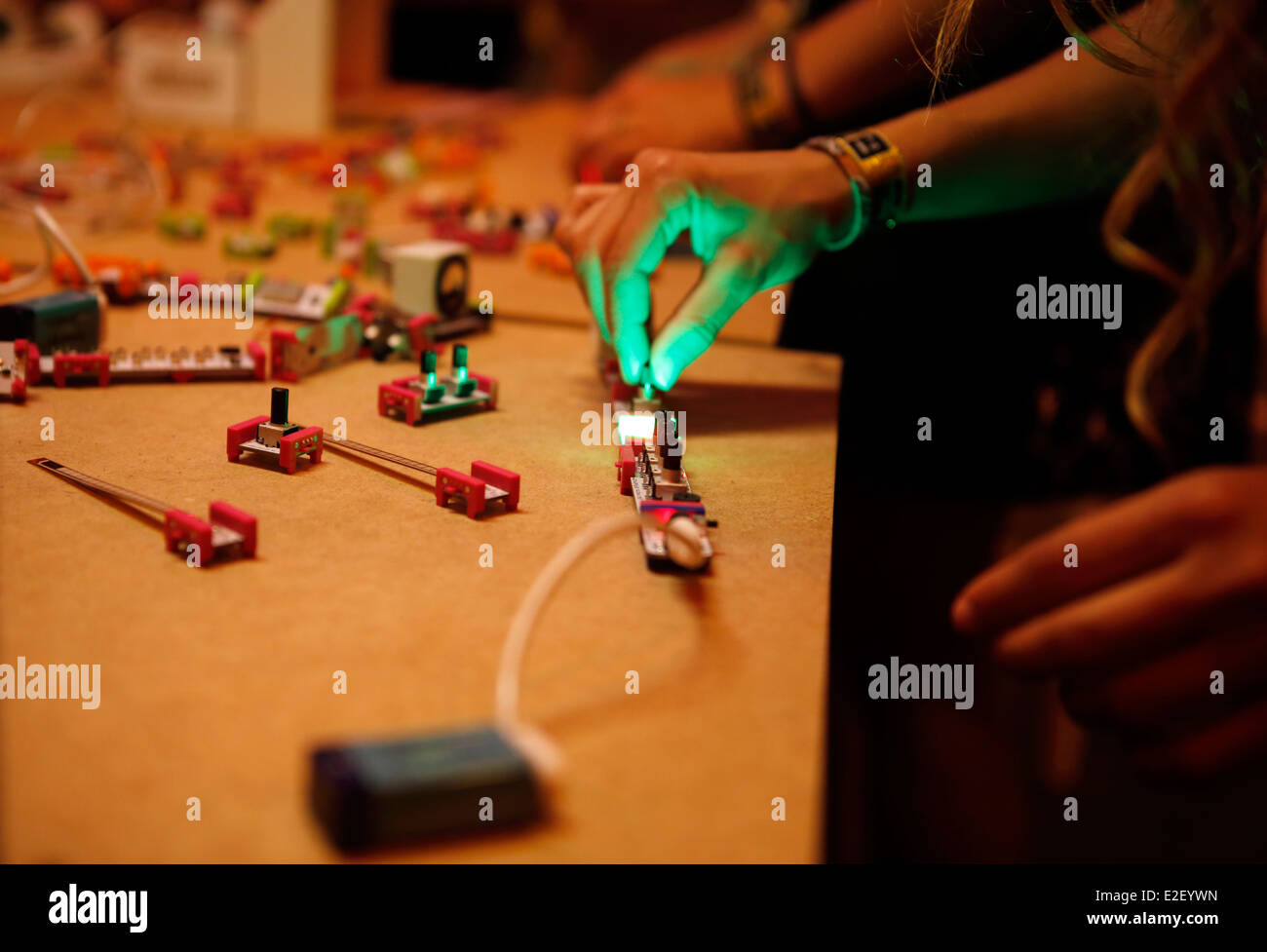 Arduino sound devices exposed at sonar festival in Barcelona, Spain ...