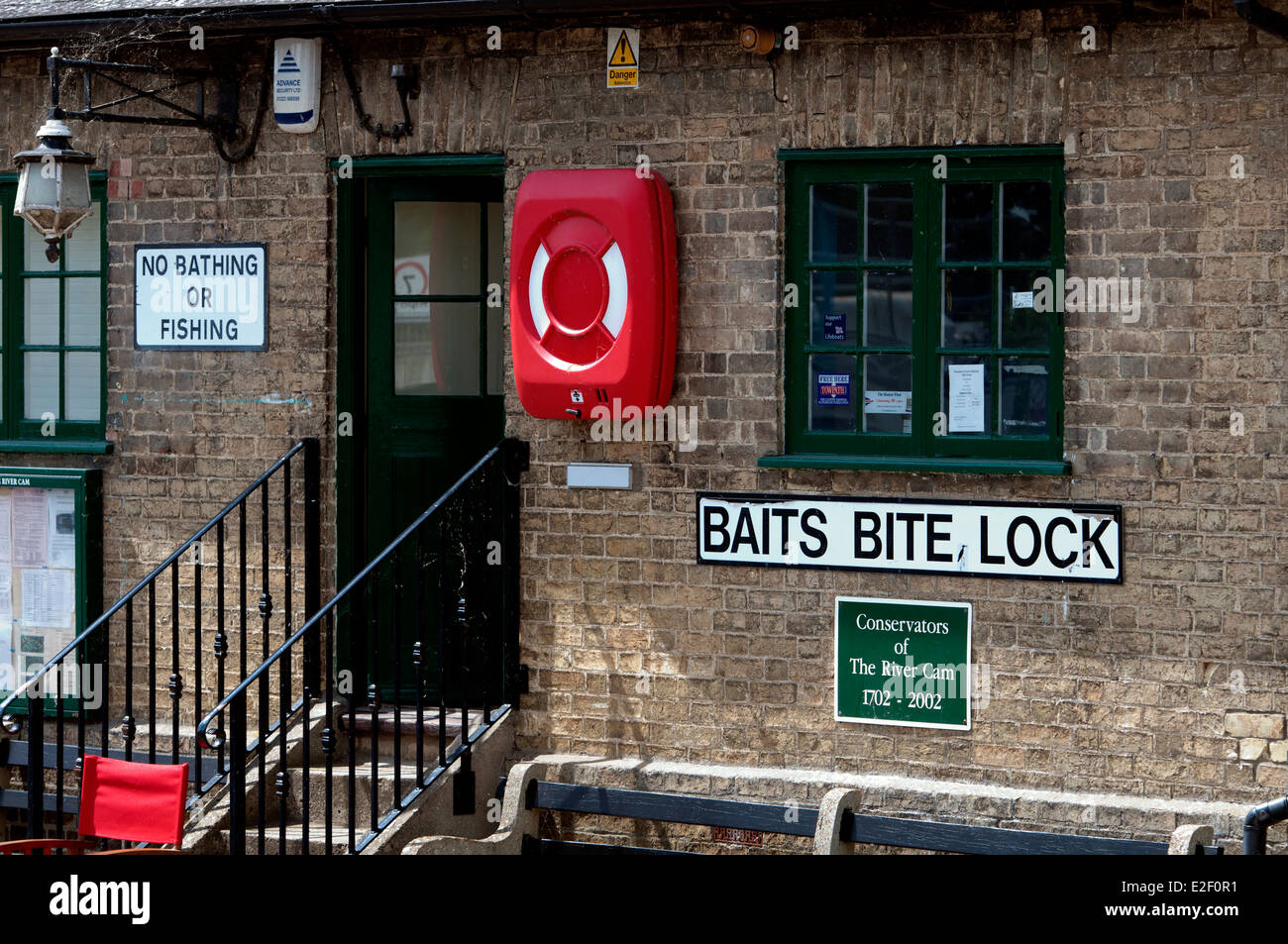 Baits Bite Lock building on the River Cam, Cambridge, UK Stock Photo ...
