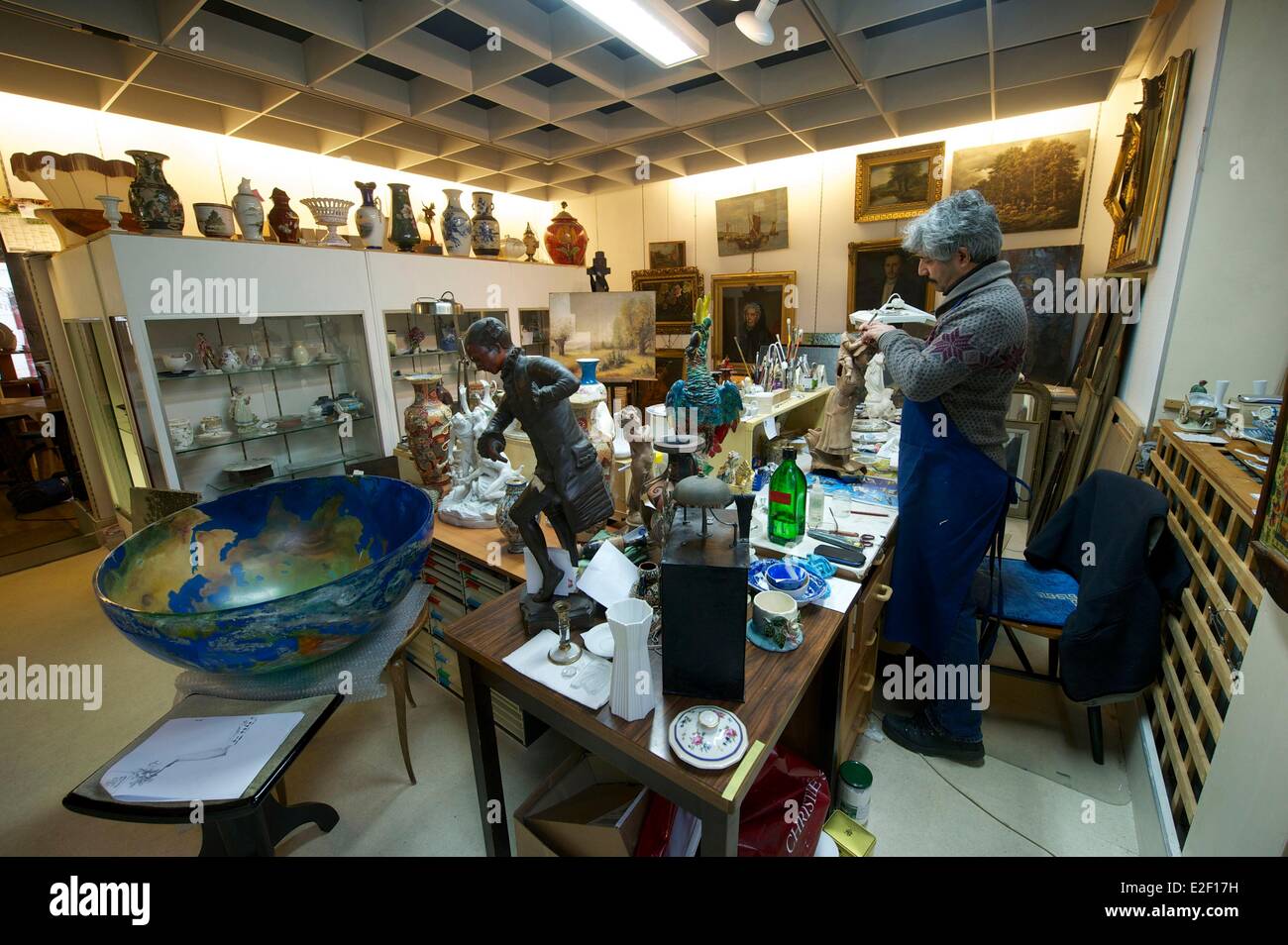 France, Doubs, Besancon, the historic center, Art et Porcelaine ...