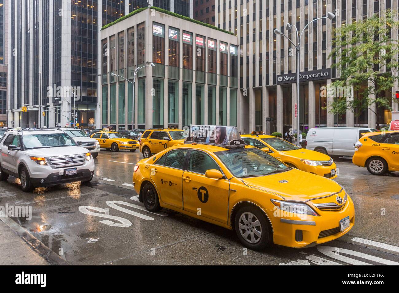 United States, New York, Manhattan, Midtown, Taxis Stock Photo - Alamy