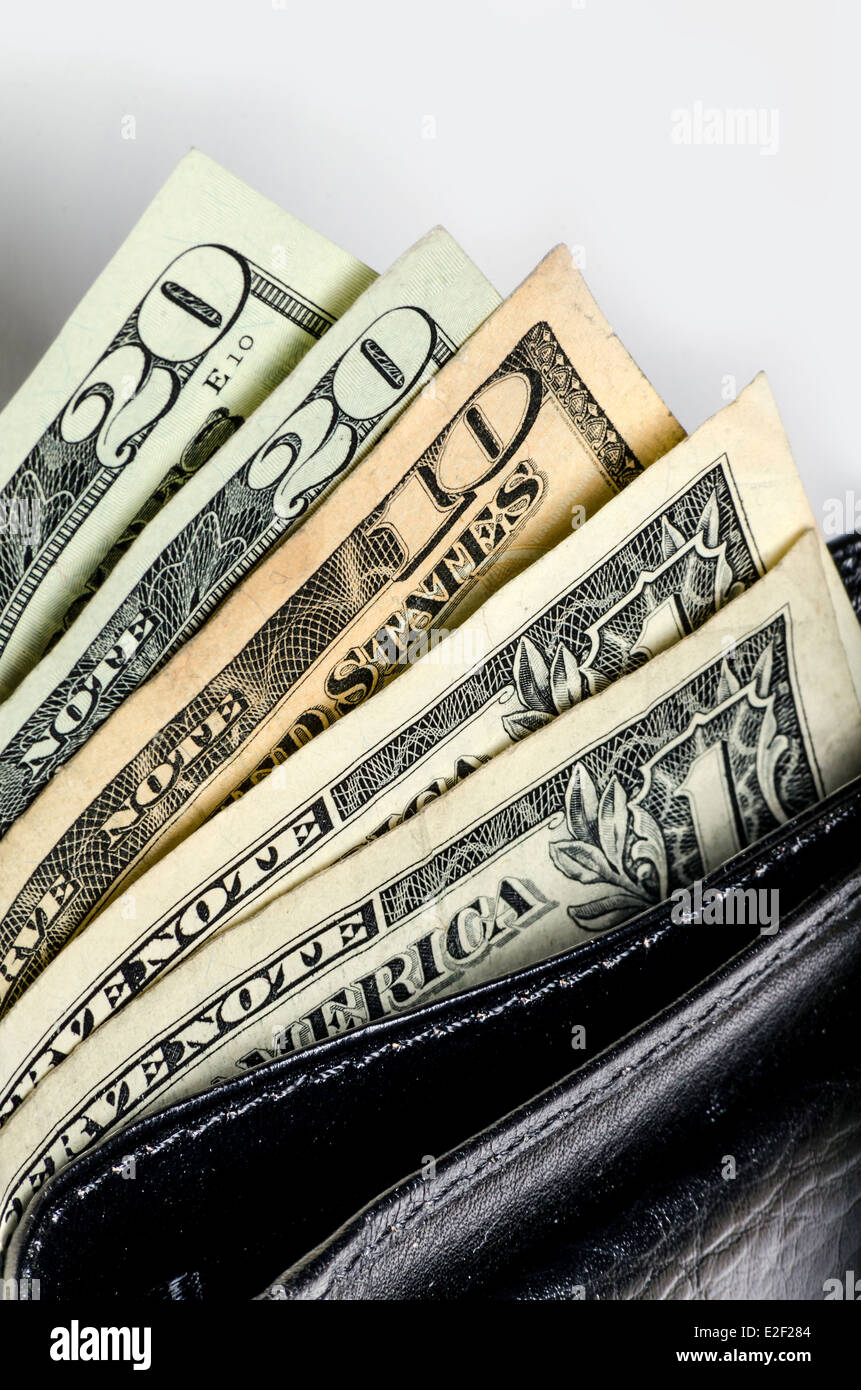 Money visible in wallet hi-res stock photography and images - Alamy