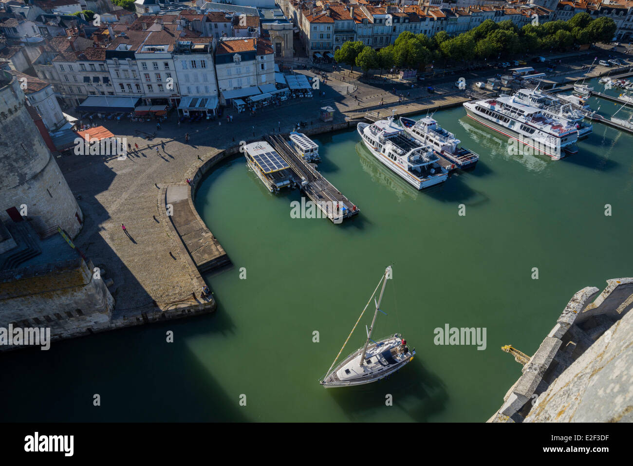 France, Charente Maritime, La Rochelle, the old harbour, the the Chaine ...