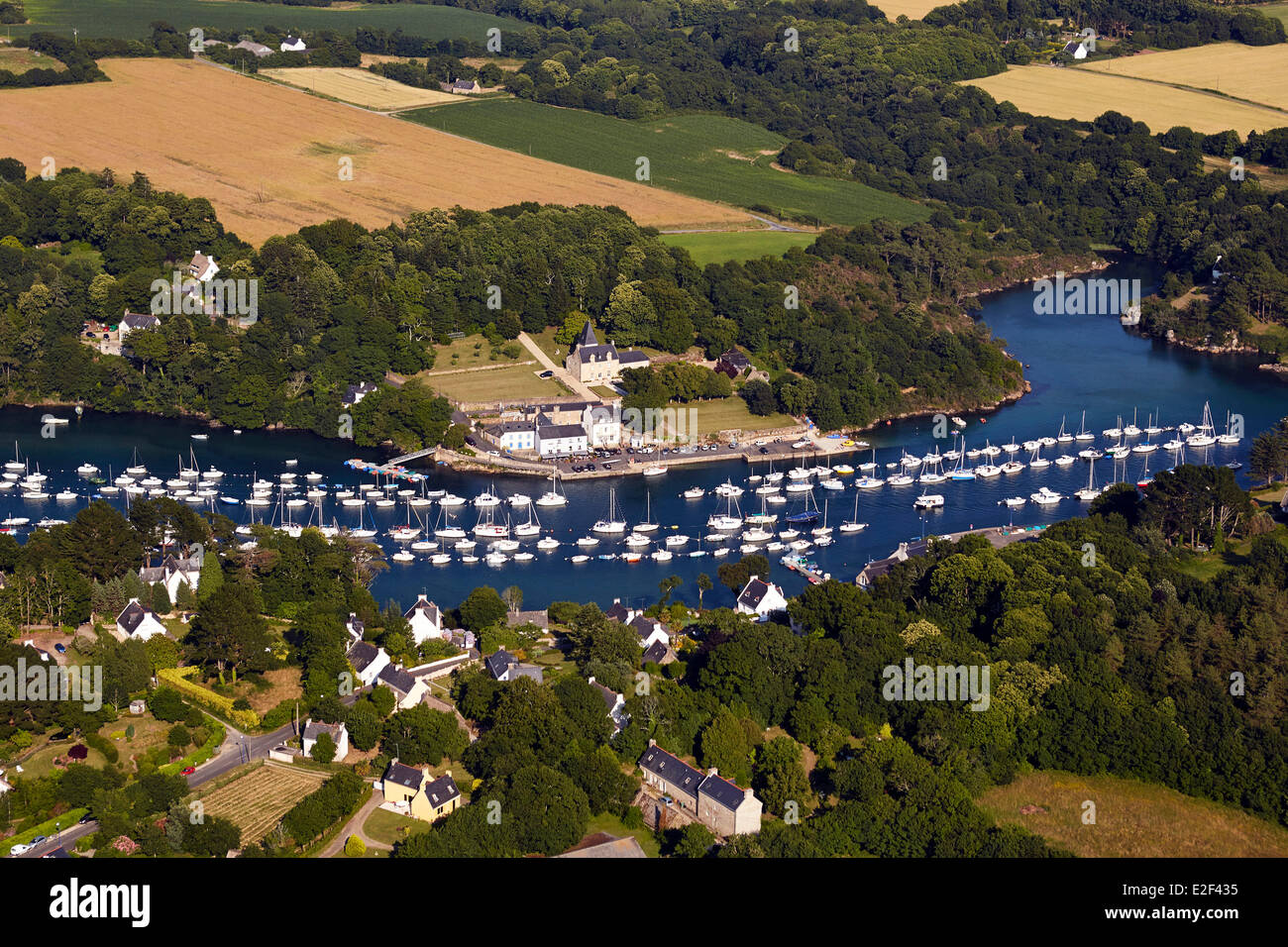 France, Finistere, Nevez, Moelan sur Mer, the Aven River, Rosbraz ...