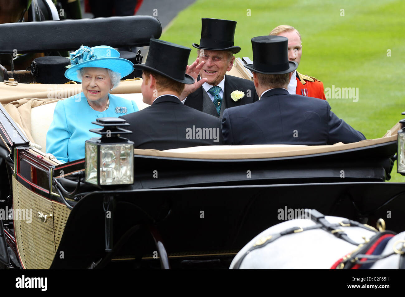 Ascot, Berkshire, UK. 19th June, 2014. Royal Procession. Queen ...