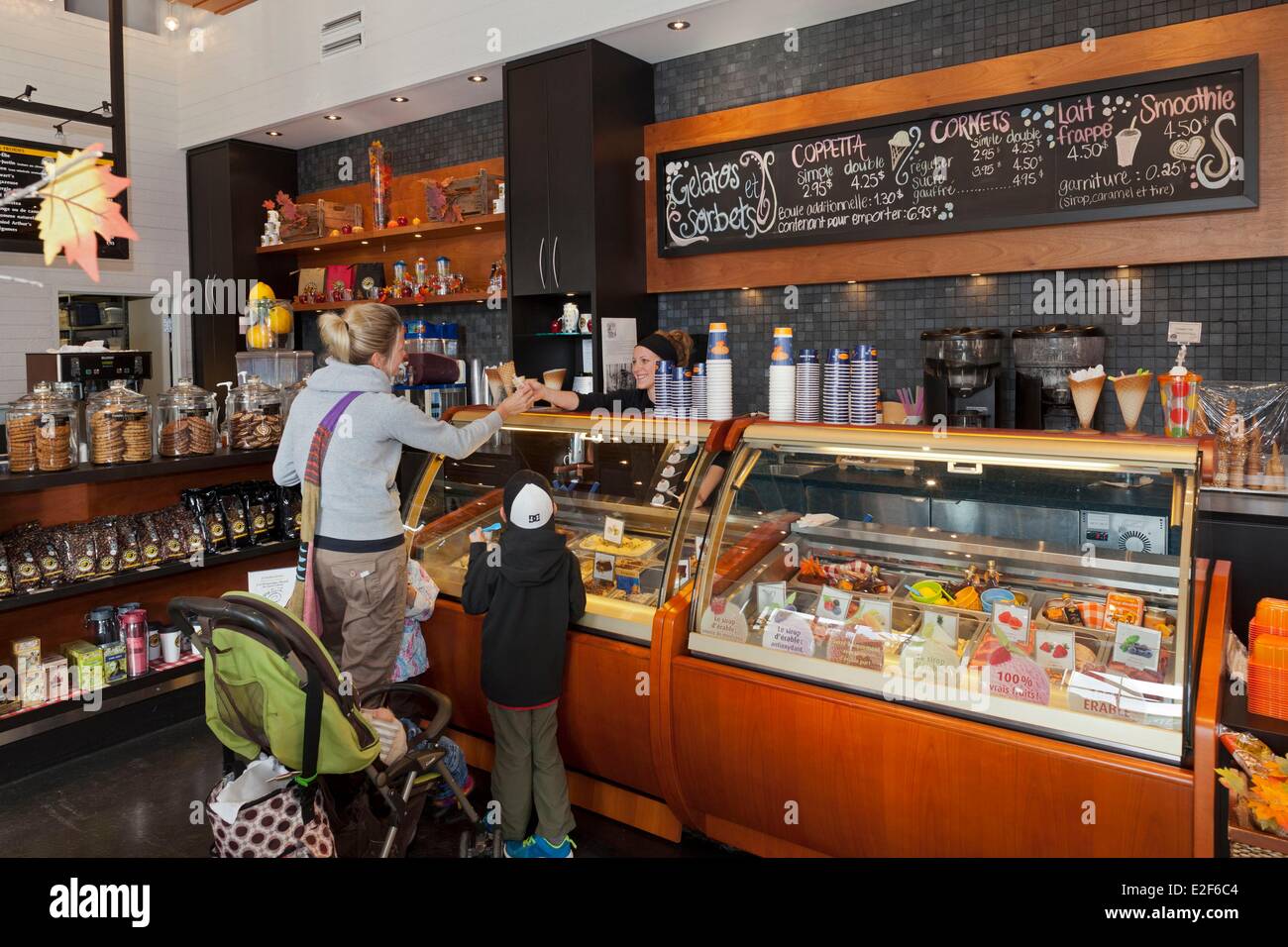 Canada Coffee Shop High Resolution Stock Photography and Images - Alamy