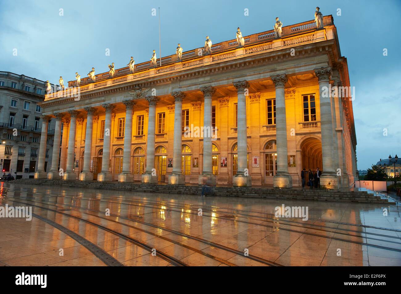National grand theatre opera house hi-res stock photography and images ...