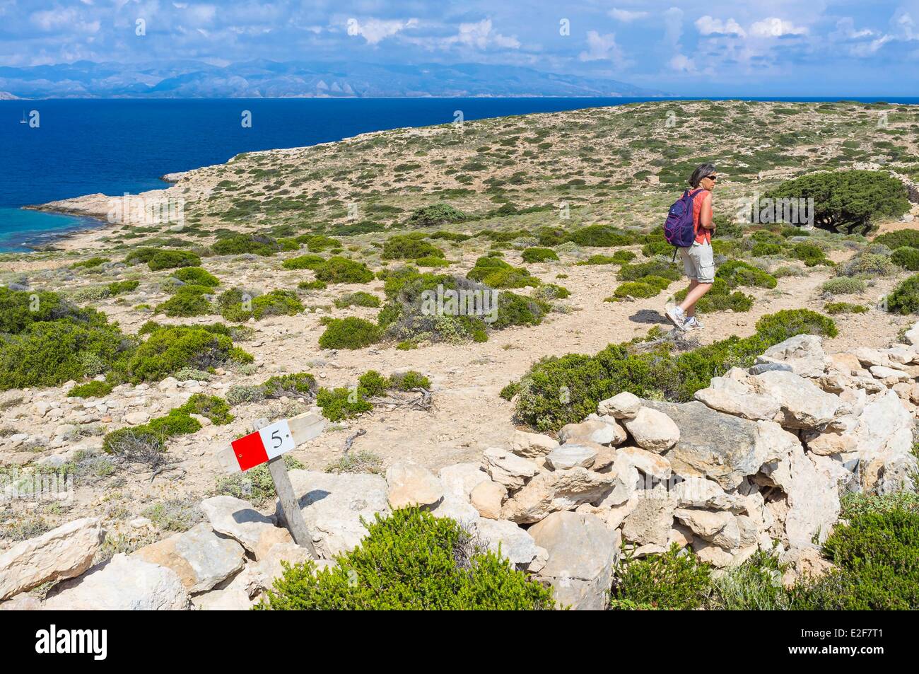 Greece, Cyclades islands, Small Cyclades, hiking on Donoussa island ...