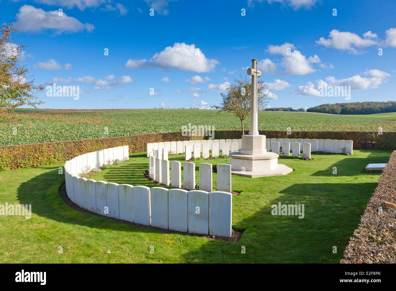 France Somme Mametz Gordon British Cemetery this cemetery contains the ...