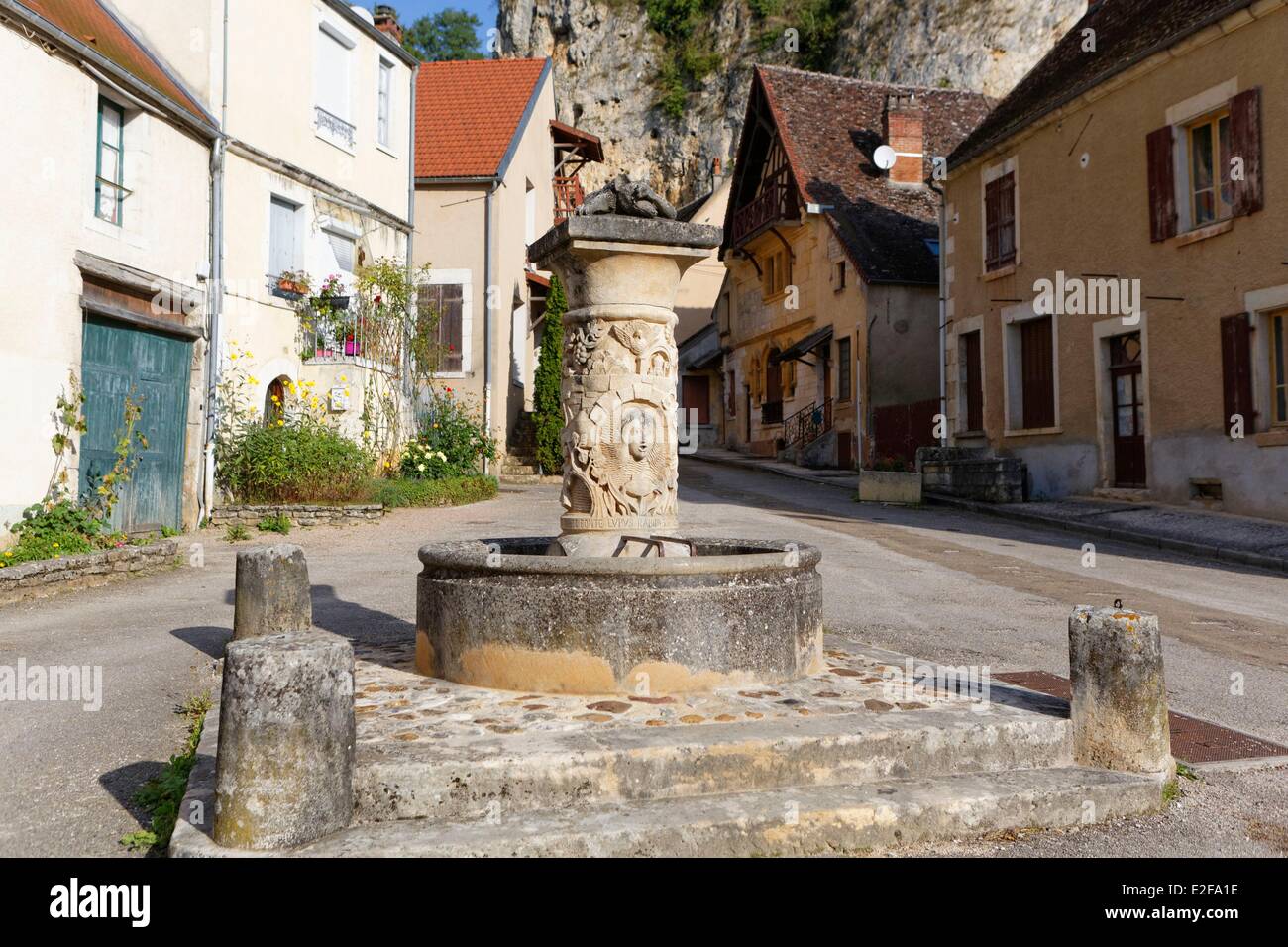 Mailly le chateau france hi-res stock photography and images - Alamy