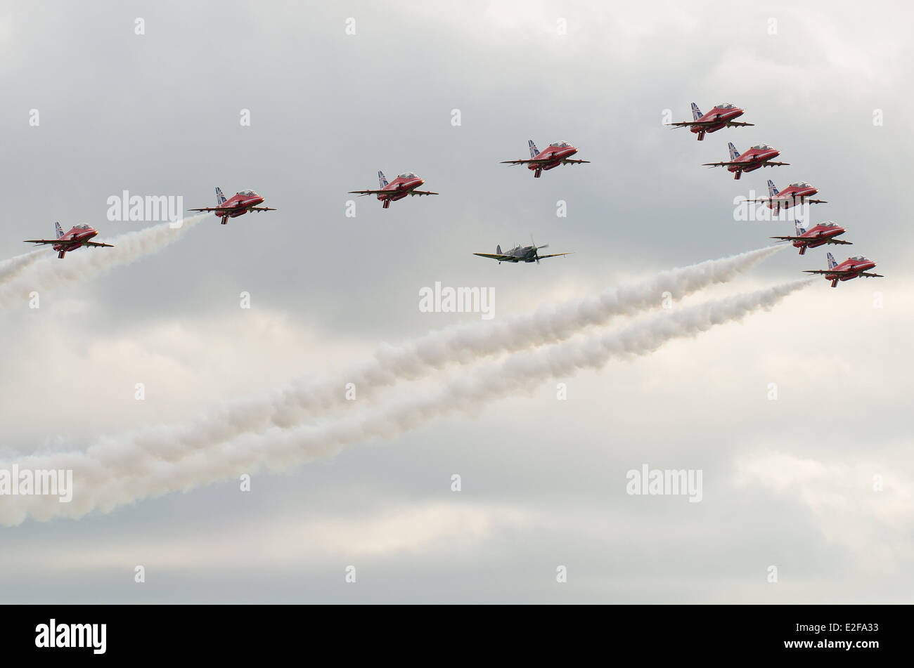 Red arrow formation hi-res stock photography and images - Alamy