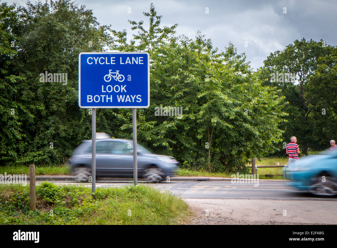 Cycle safety sign Stock Photo - Alamy