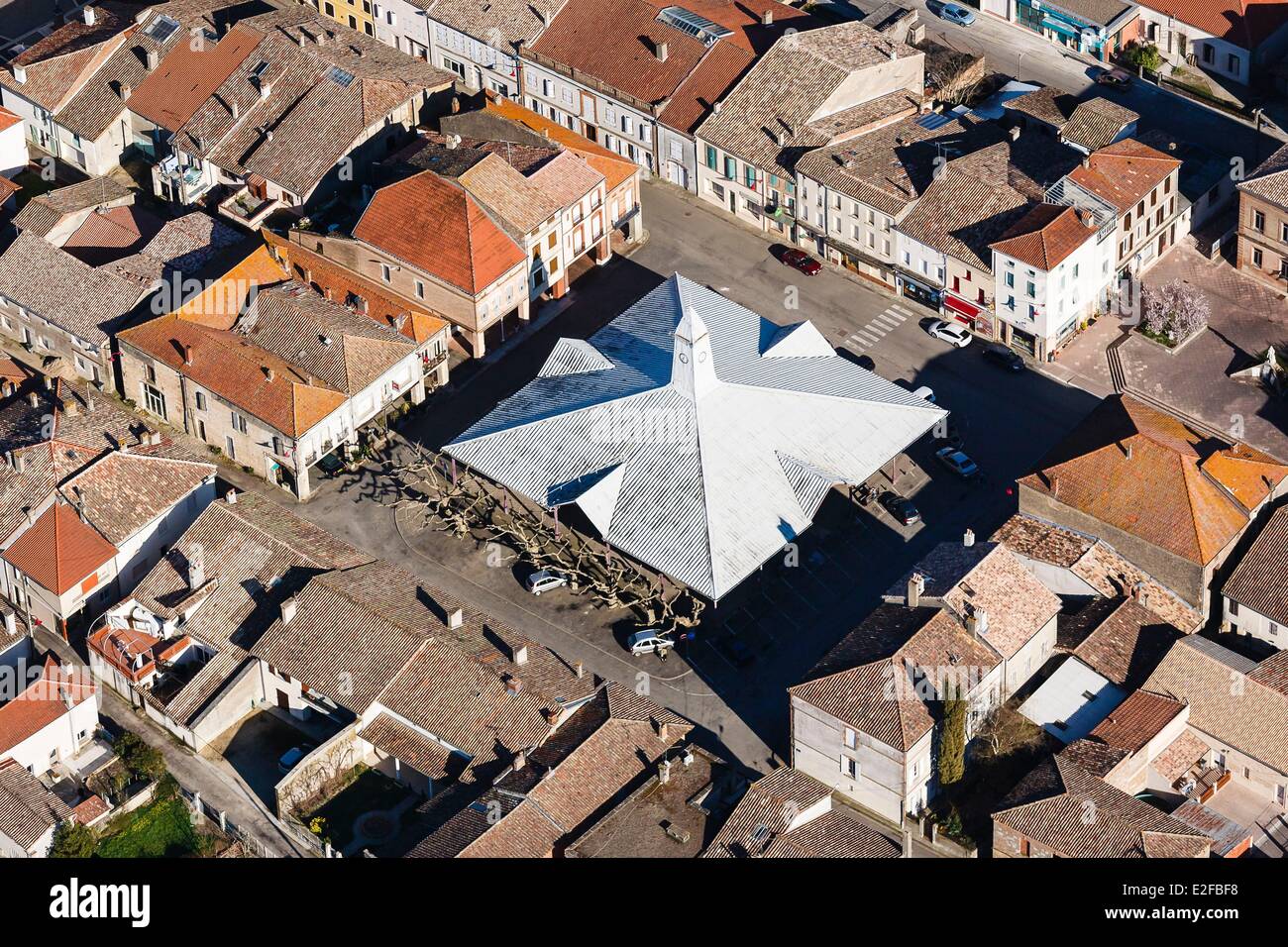 France, Tarn et Garonne, Lavit, the market hall (aerial view Stock ...