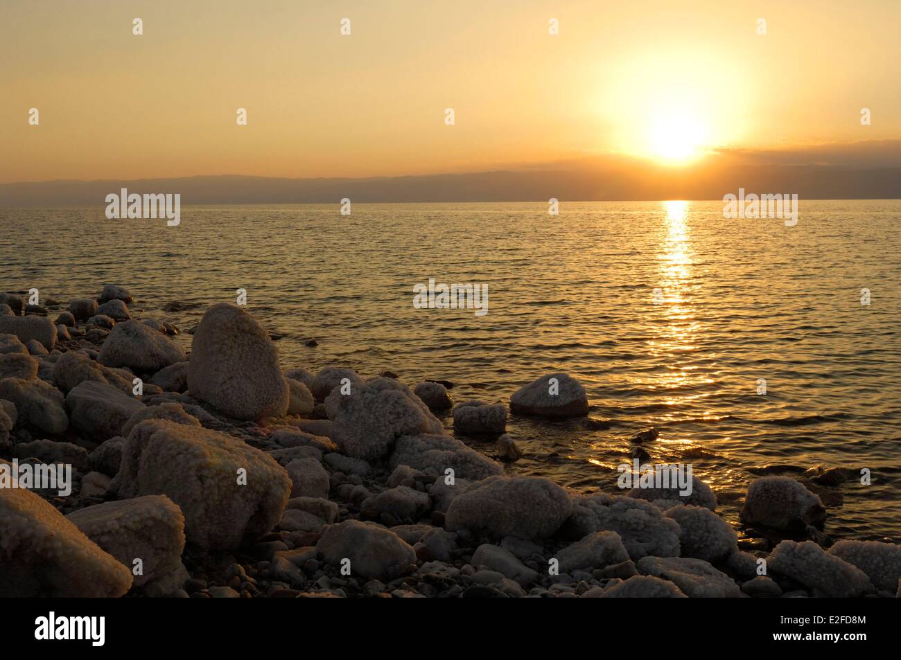 Jordan, Balqa Governorate, Sweimeh, shore of the Dead Sea, sunset Stock ...