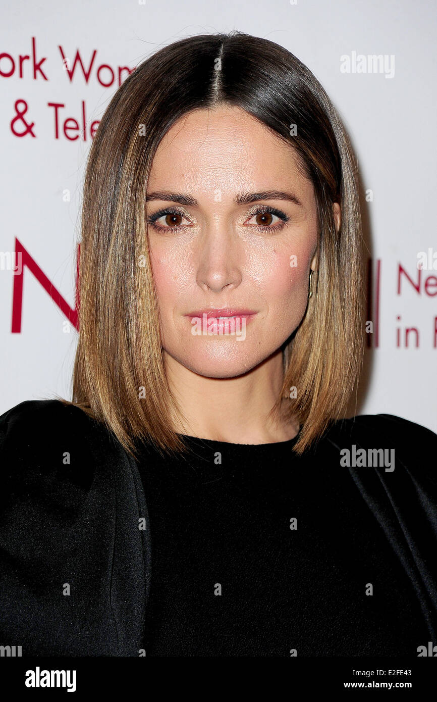 Rose hill actress High Resolution Stock Photography and Images - Alamy