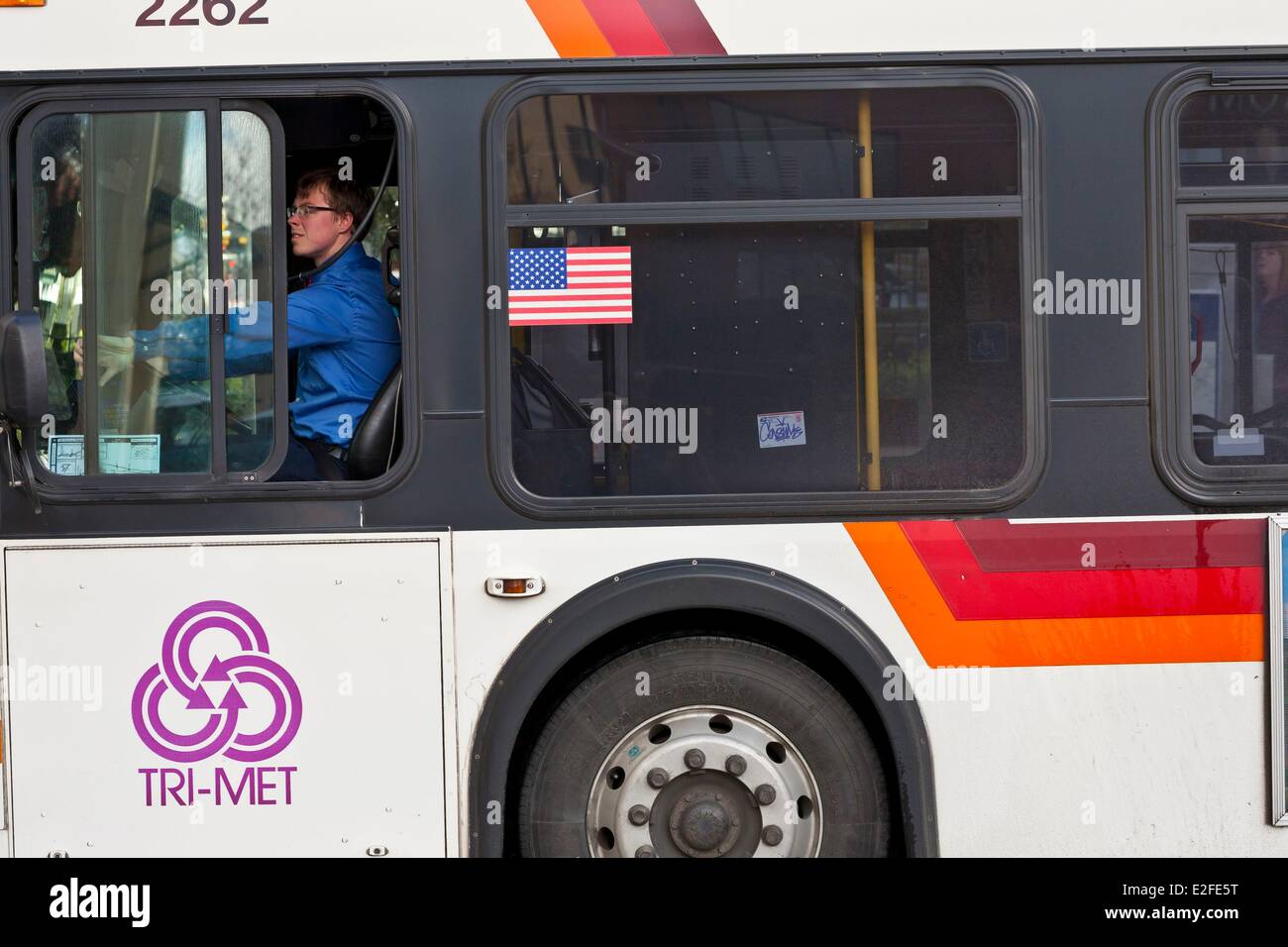 Portland bus hi-res stock photography and images - Alamy