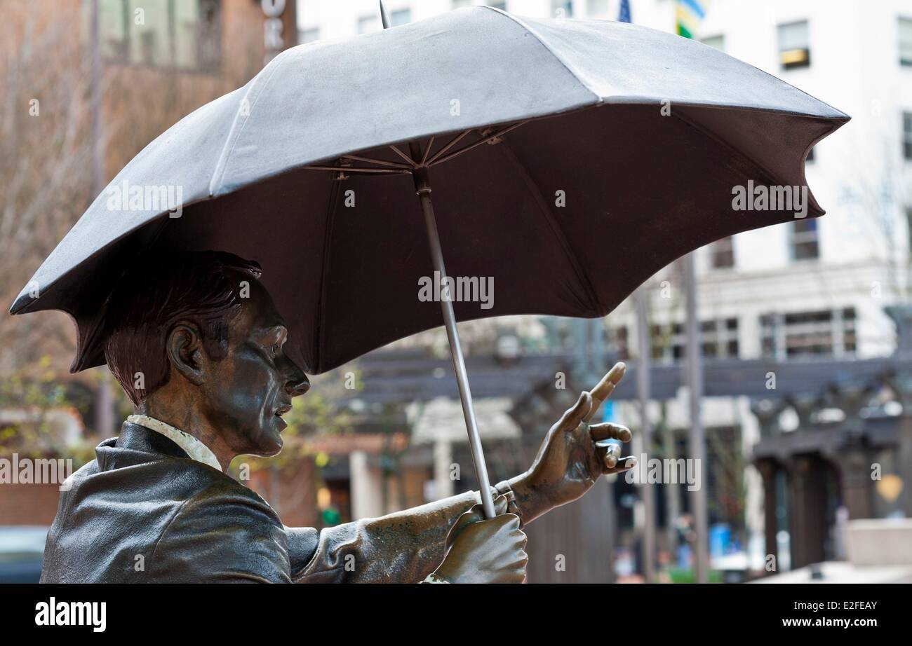 United States, Oregon, Portland, downtown, Pioneer Courthouse Square ...