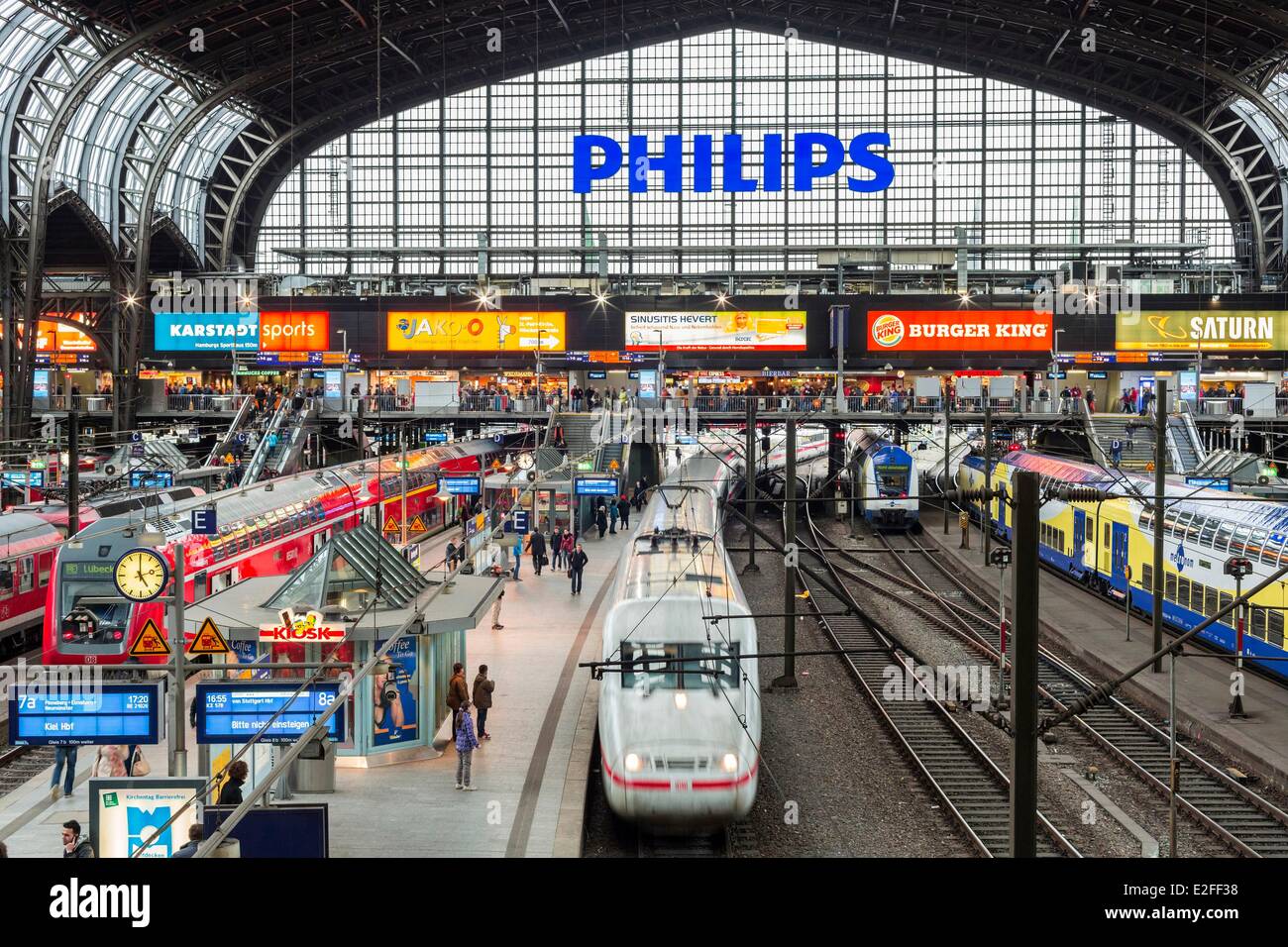 Germany, Hamburg, Hamburg Hauptbahnhof, Central Station opened in 1906 ...