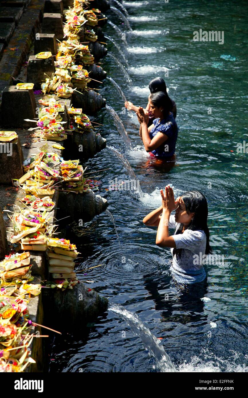 Ubud bali water temple hi-res stock photography and images - Alamy