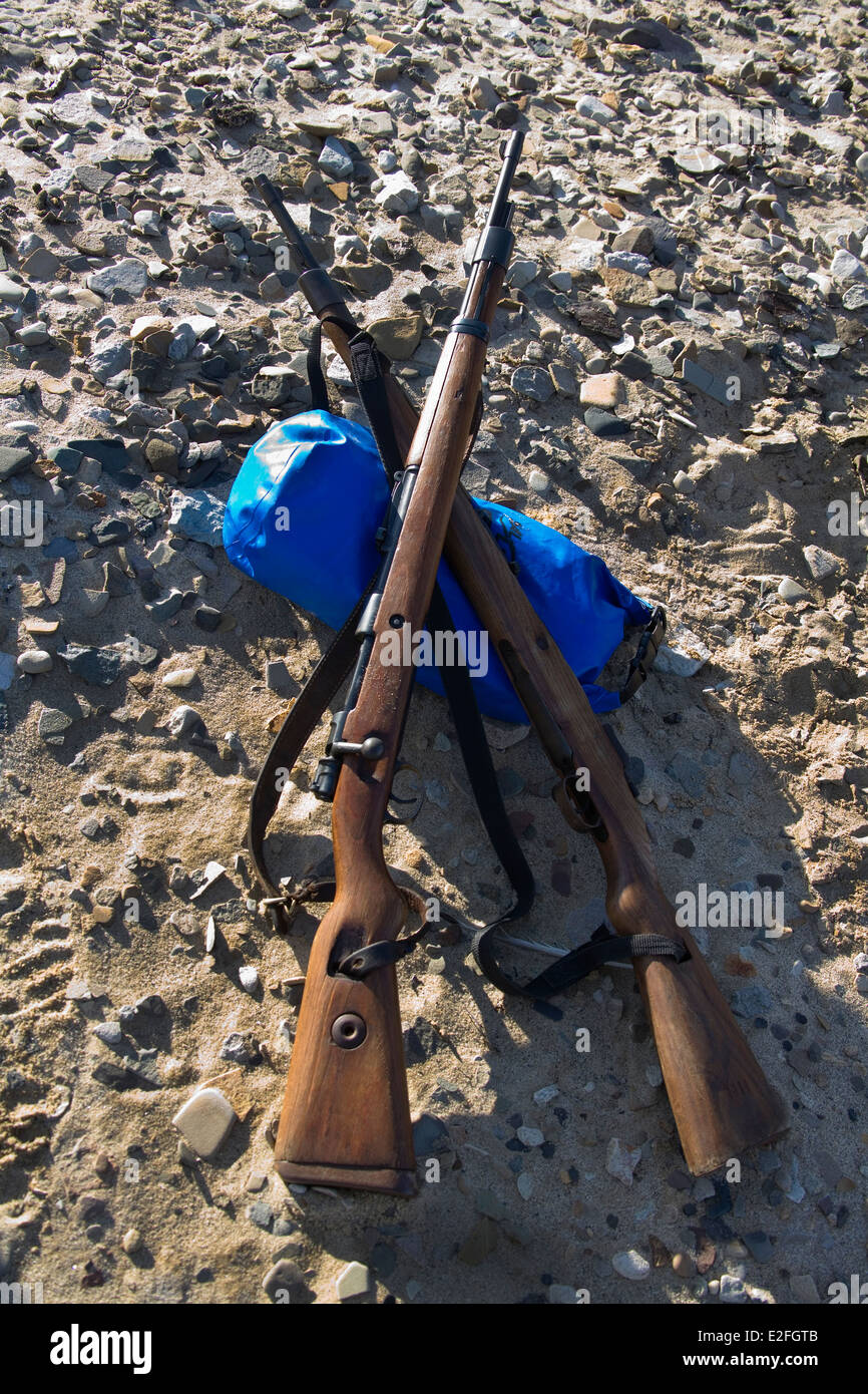 Old rifle guns hi-res stock photography and images - Alamy