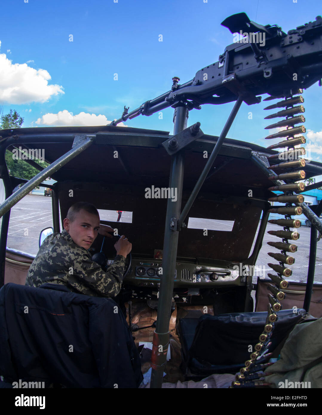 Ukraine army jeep hi-res stock photography and images - Alamy