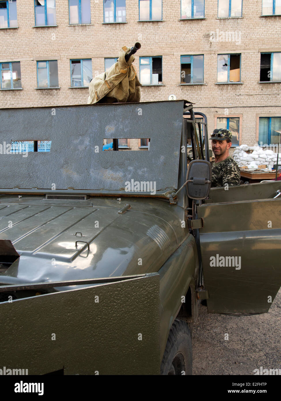 Ukraine army jeep hi-res stock photography and images - Alamy