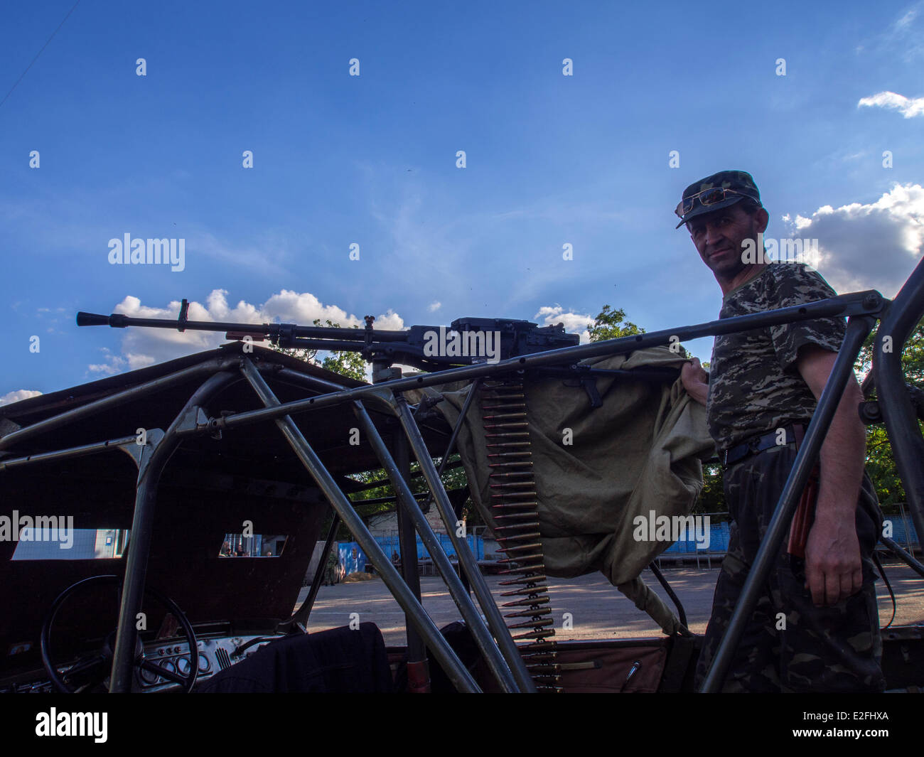 Ukraine army jeep hi-res stock photography and images - Alamy