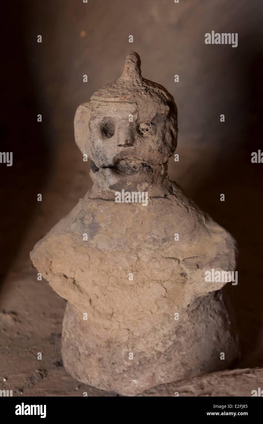 Chad, Sahel, Gaoui, adobe palcxe of the Sao sultan Stock Photo - Alamy