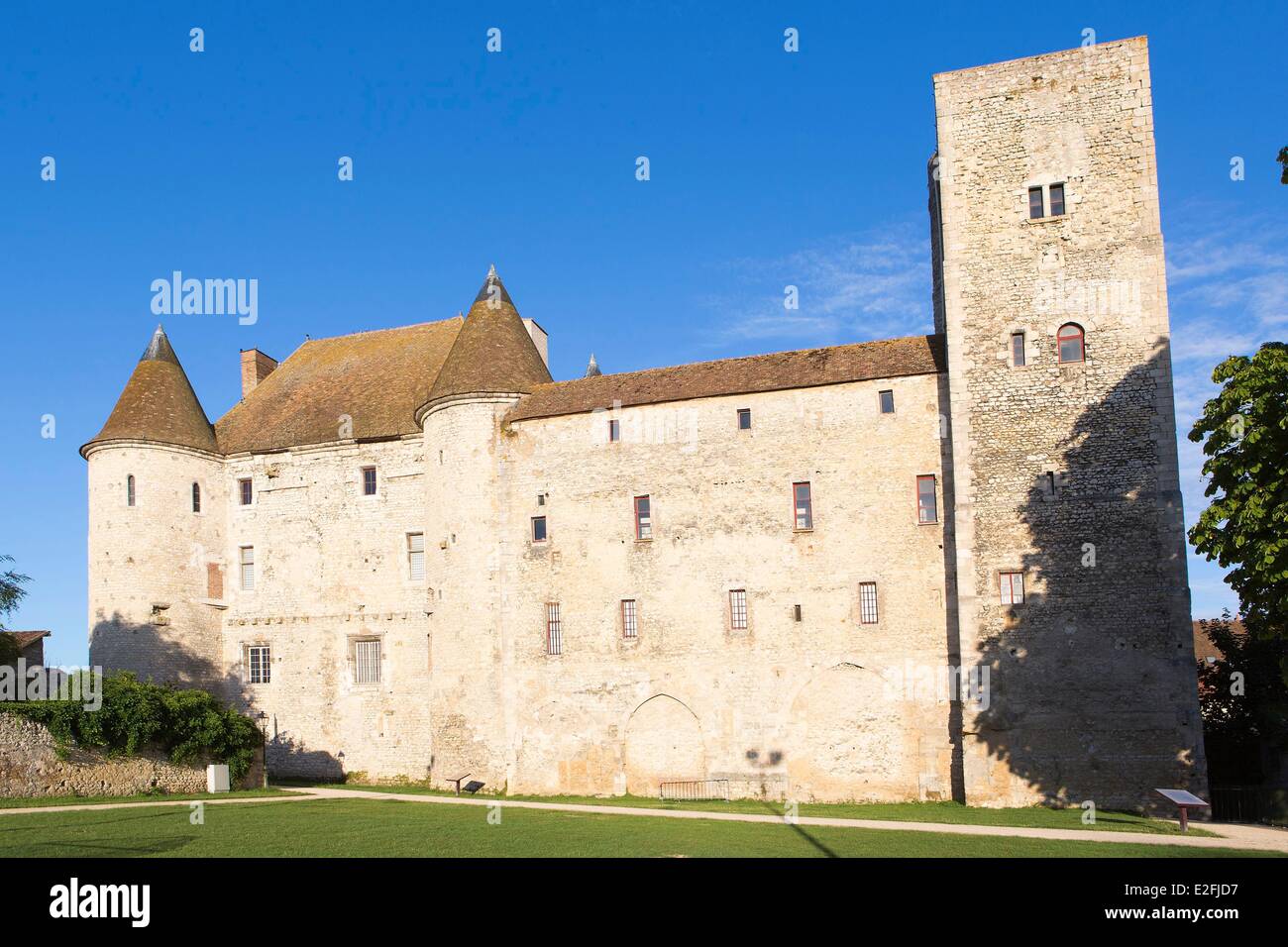 France, Seine et Marne, Nemours, 12th century castle which hosts the ...