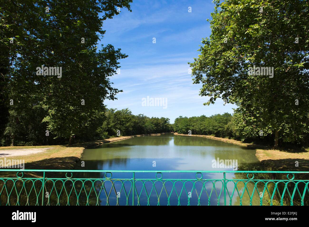 France, Loir et Cher, Sologne, Chaon, the Sauldre canal Stock Photo - Alamy