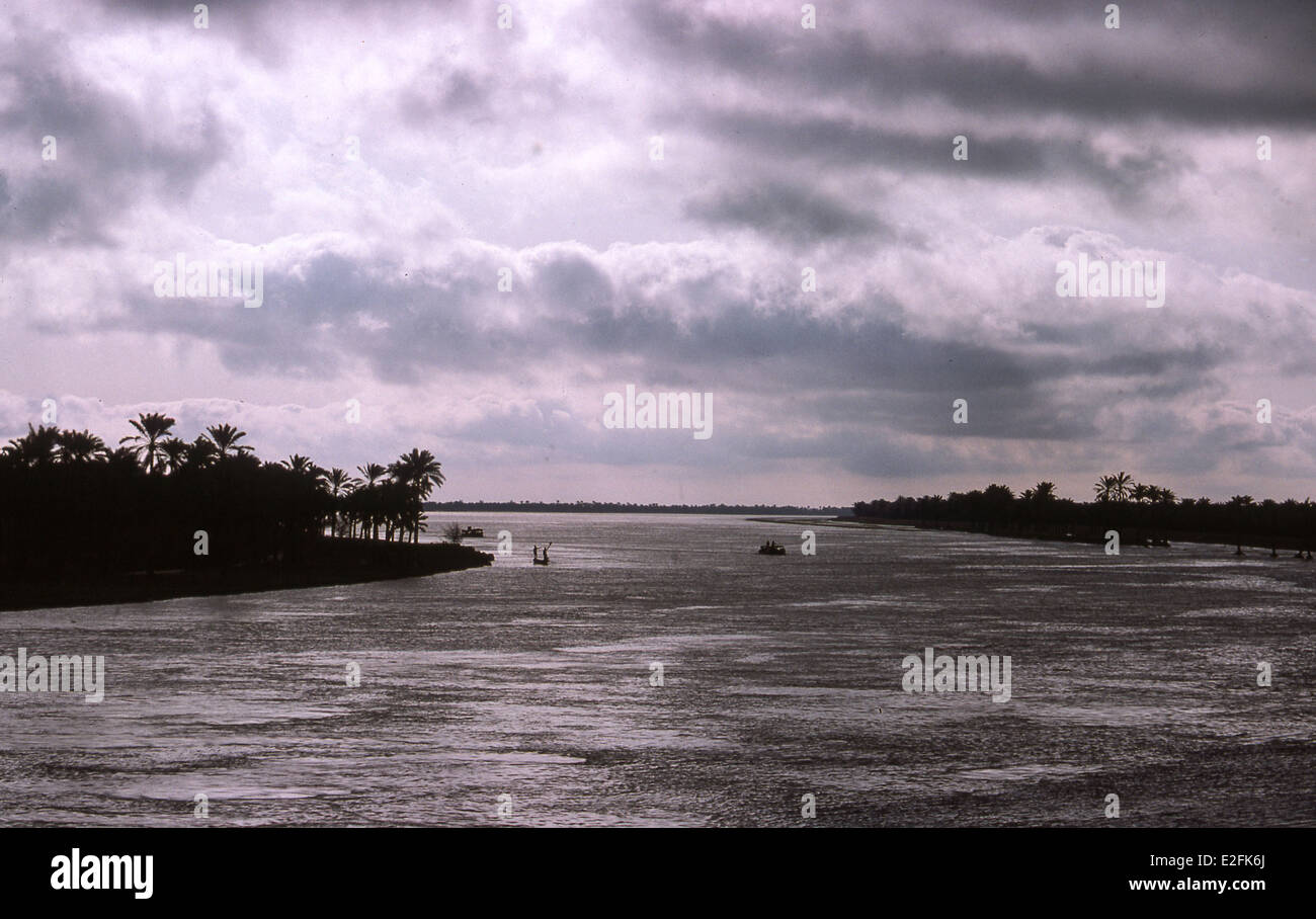 Euphrates River Iraq Not Anbar High Resolution Stock Photography and ...