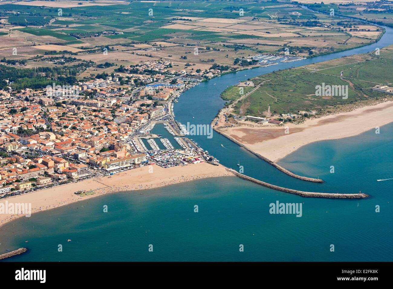 Valras plage sea beach hi-res stock photography and images - Alamy