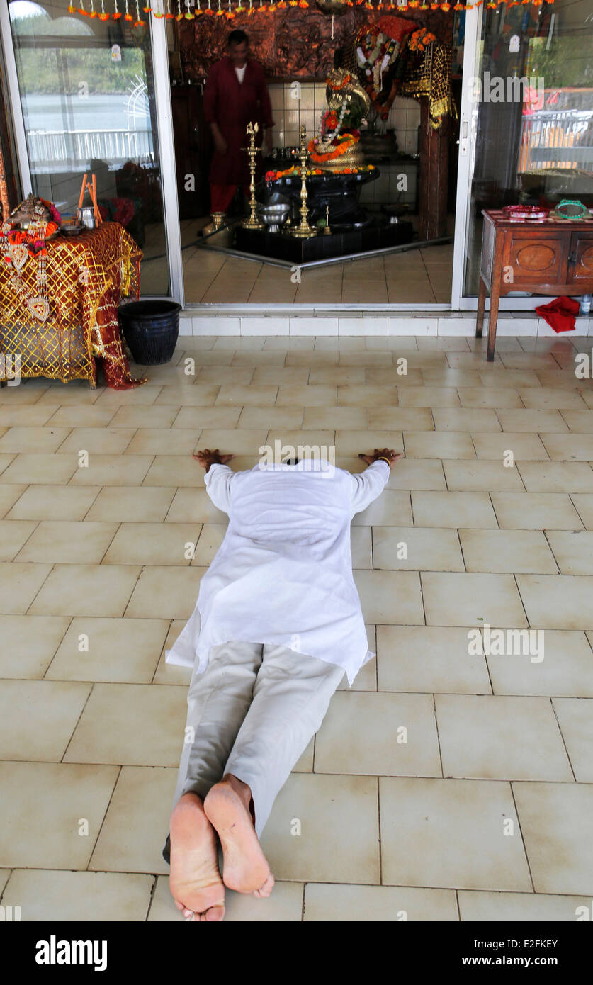 Mauritius Grand Bassin Lake and hinduist temples pandit (priest) at ...
