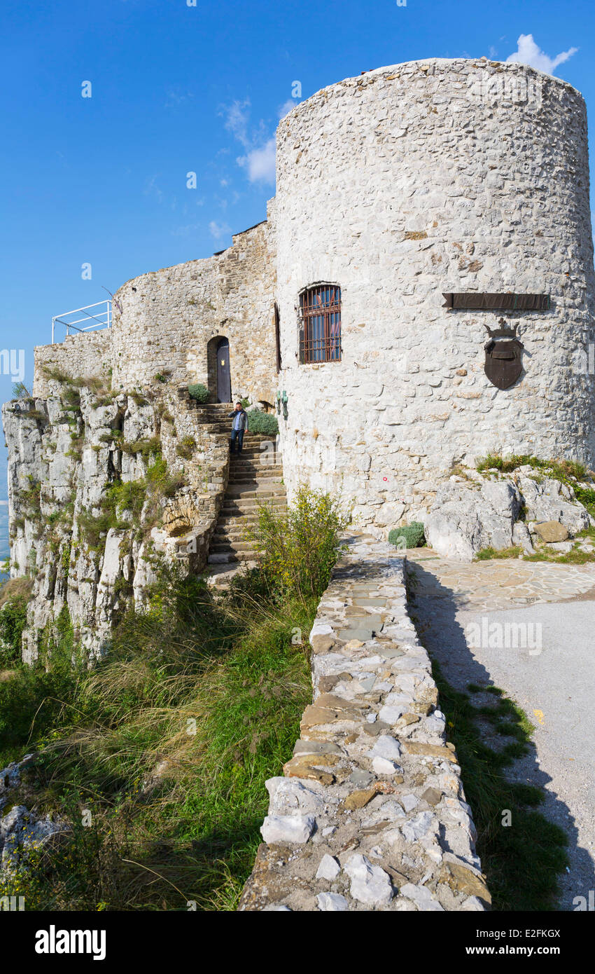 Slovenia Socerb medieval castle and restaurant Stock Photo - Alamy