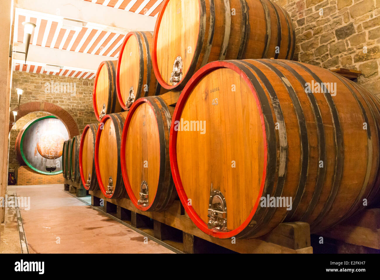 Slovenia wine cellars hi-res stock photography and images - Alamy