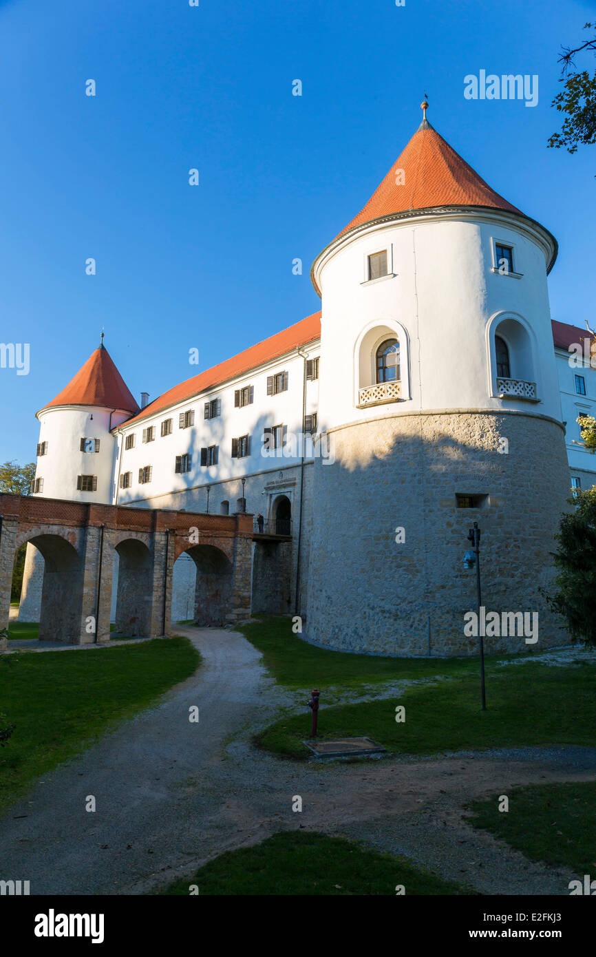 Slovenia Mokrice Historic Castle now a luxuryHotel Stock Photo - Alamy