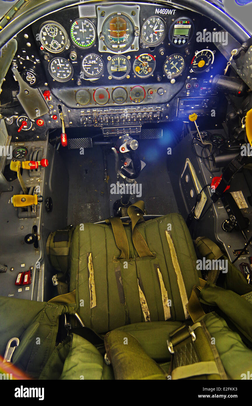 WWII Warbirds, fighter planes from Falcon Field Aviation located in ...